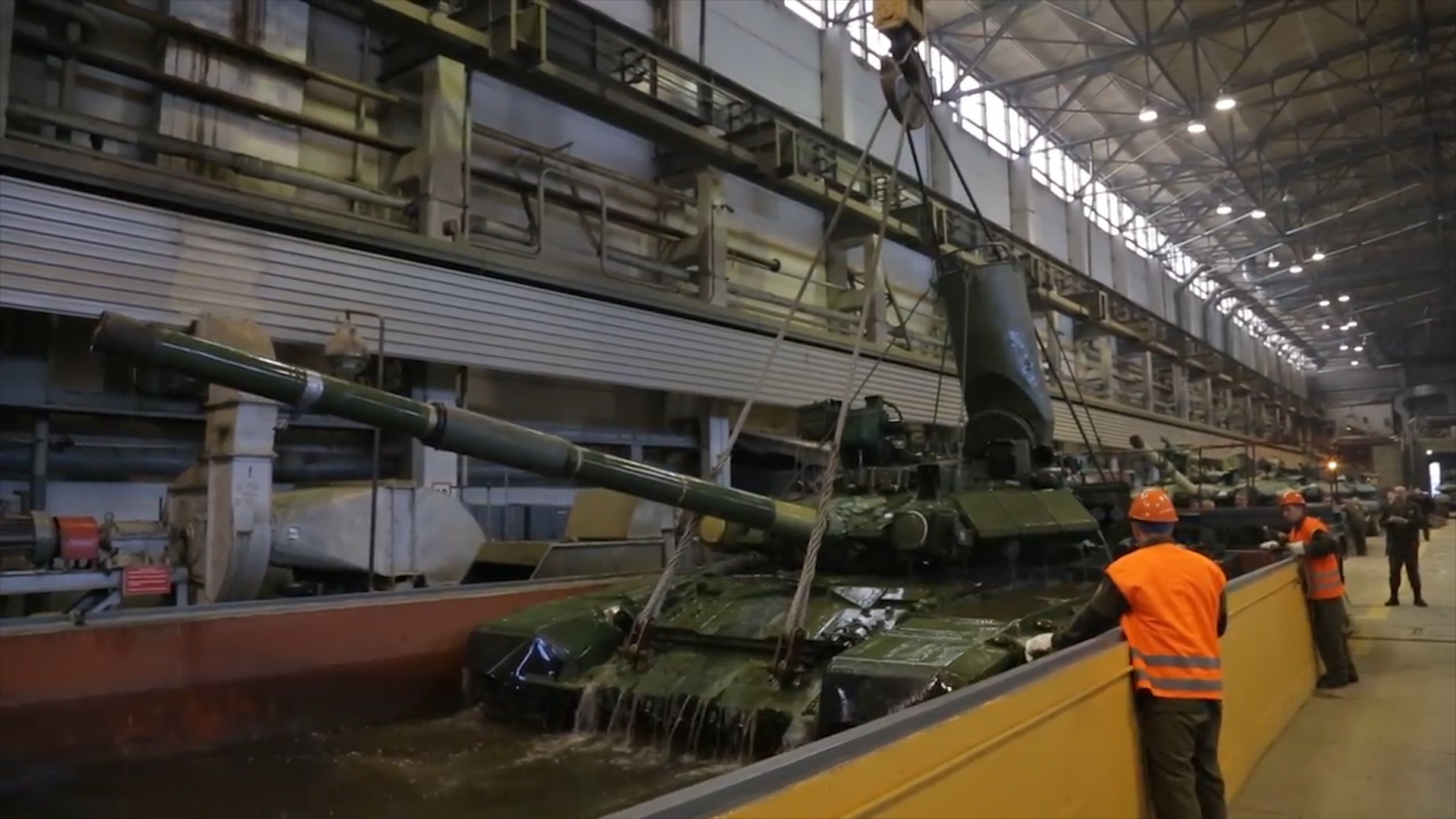 Evo kako dihtuje ruski tenk - Telegraf.tv