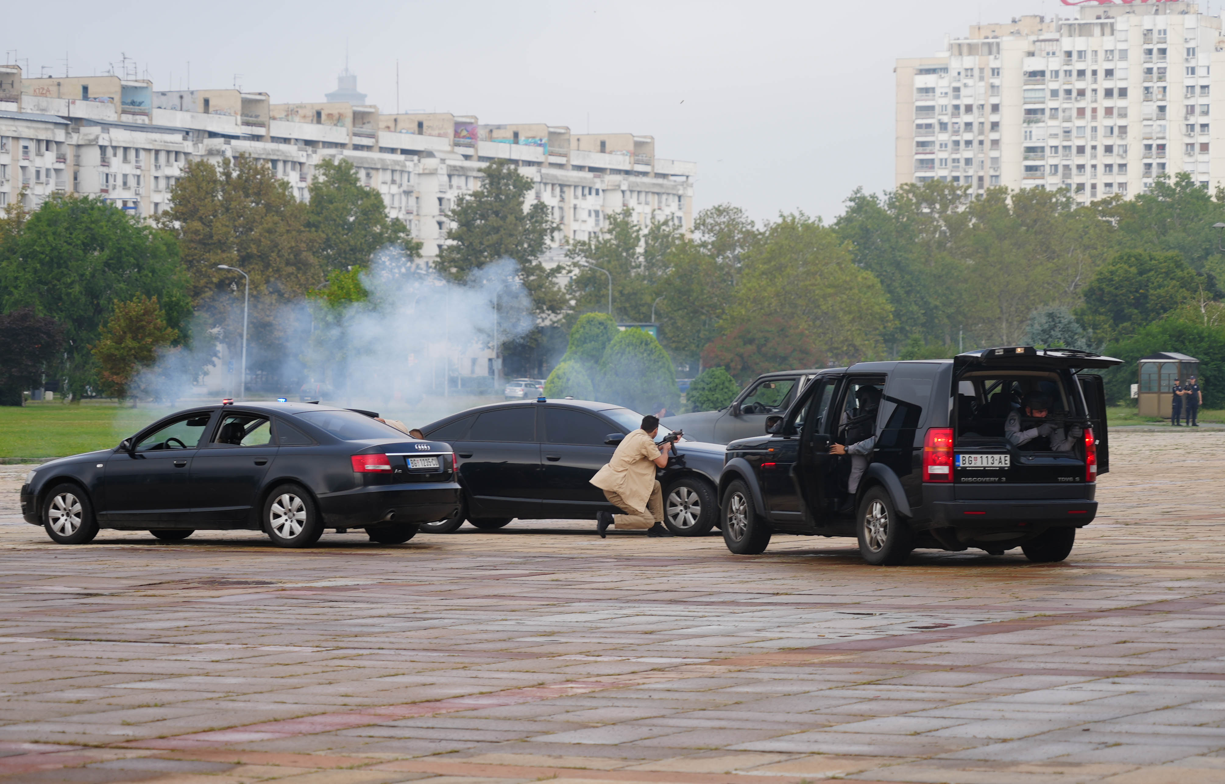 Dimne bombe i duge cevi: Ovako izgleda vežba srpskih specijalaca koji ...