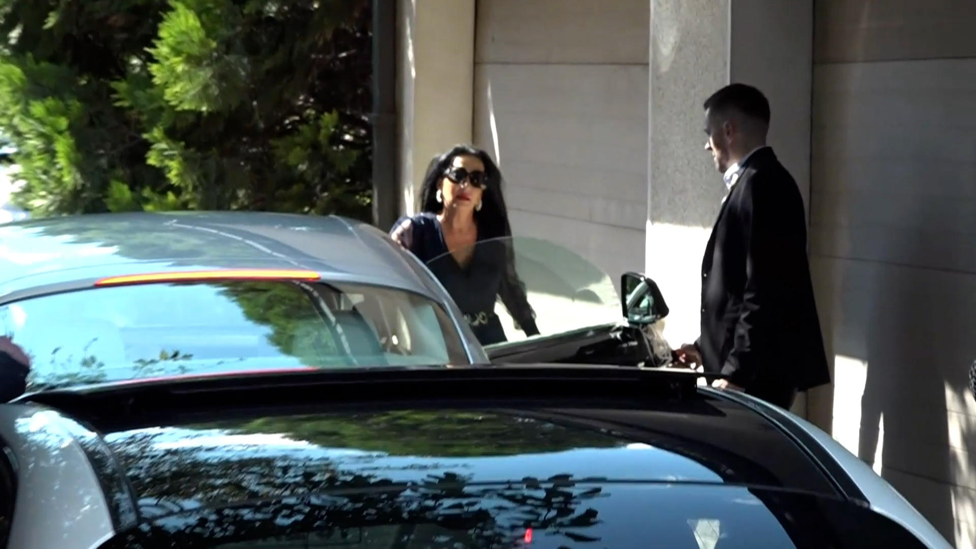 Mama Goca povela kolonu u skupocenom Rols Rojsu: Mladoženja Mirko Šijan ...