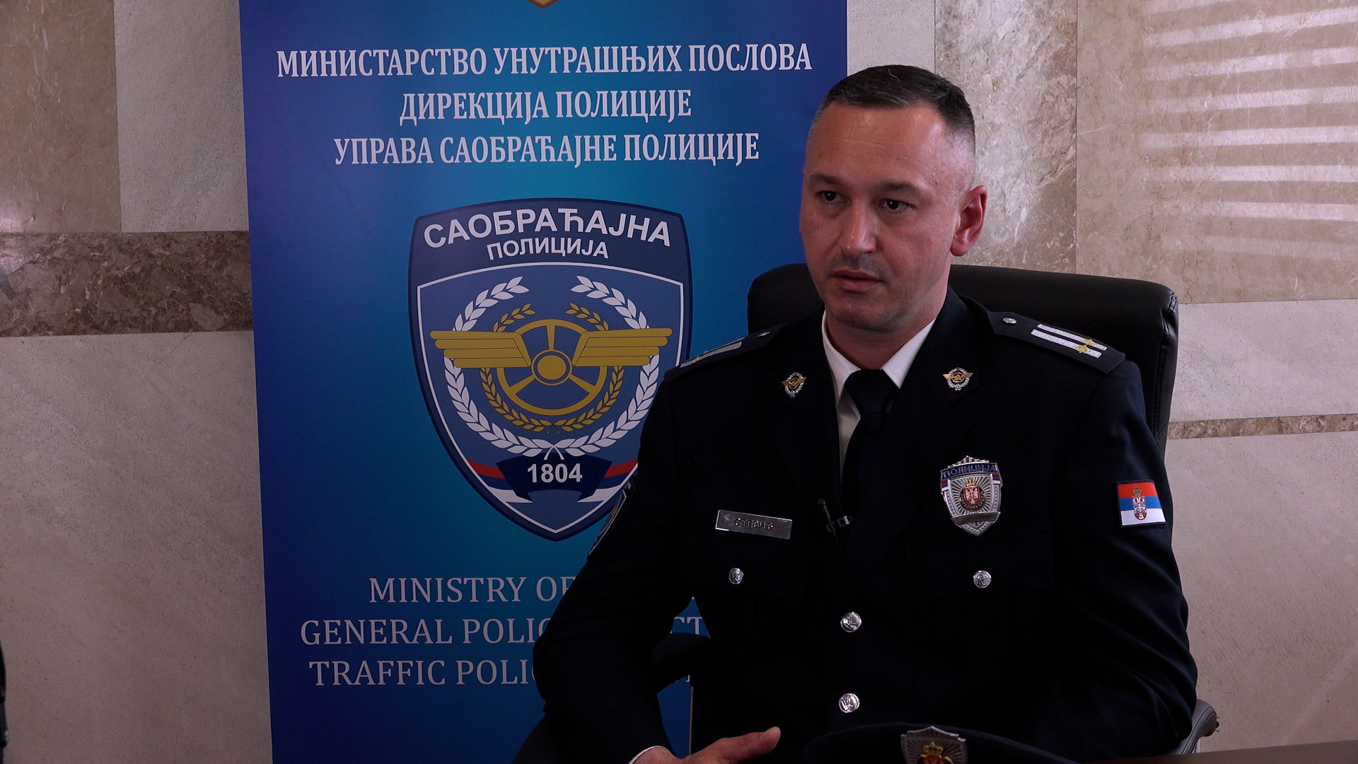 Dejan Stević: Ko vozi dok kuca poruku ili surfuje na telefonu ima ...