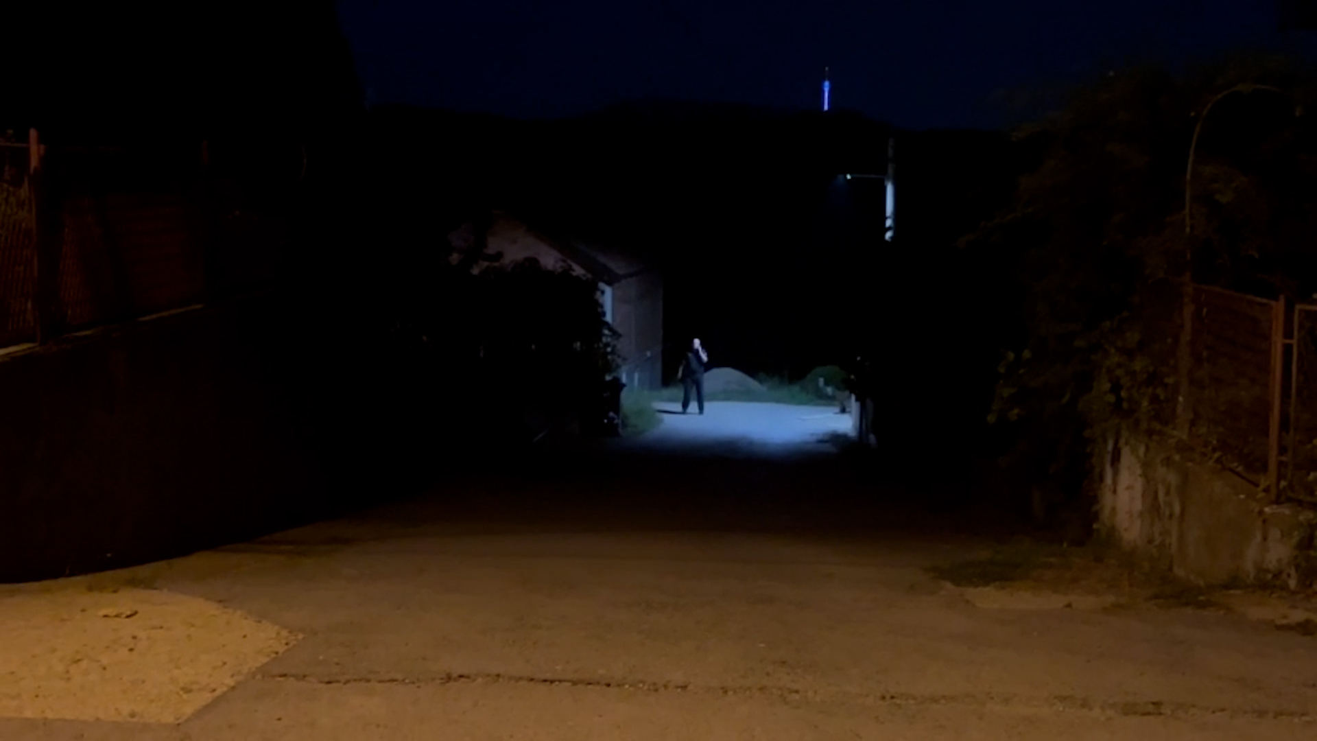 Ovde se odigrao horor, Telegraf na licu mesta: Prvi snimci kuće strave - Telegraf.tv