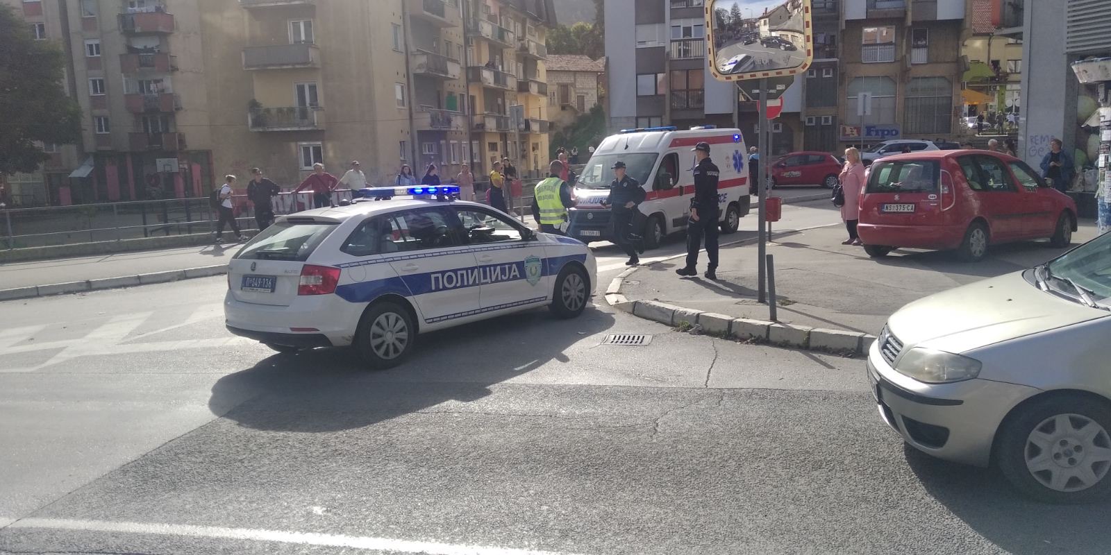 Pucnjava u Užicu: Iz "mercedesa" ispaljeni hici ka dvojici motorista, ima ranjenih - Telegraf.tv