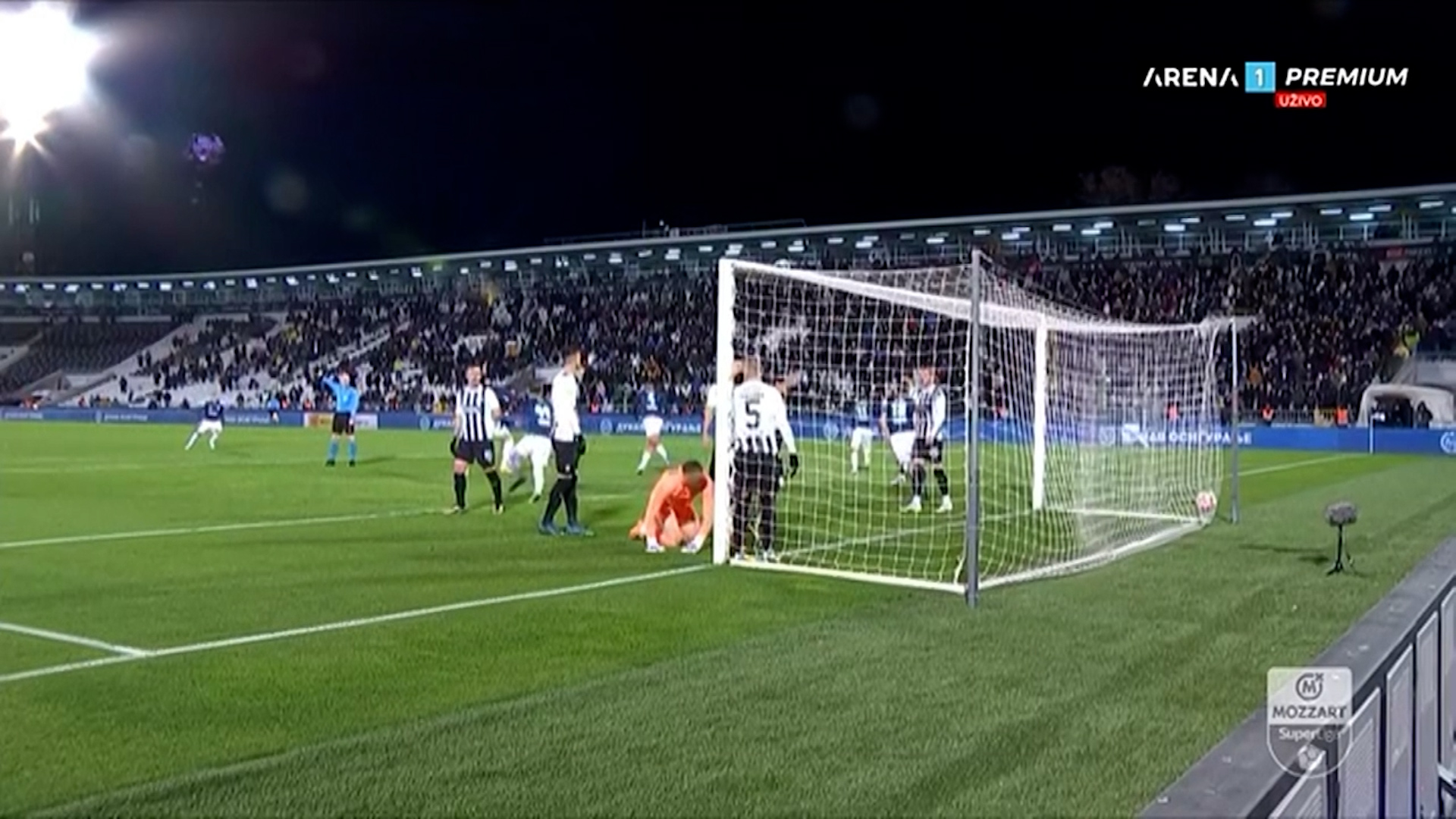 Fudbaler TSC-a dao gol iz kornera Partizanu - Telegraf.tv