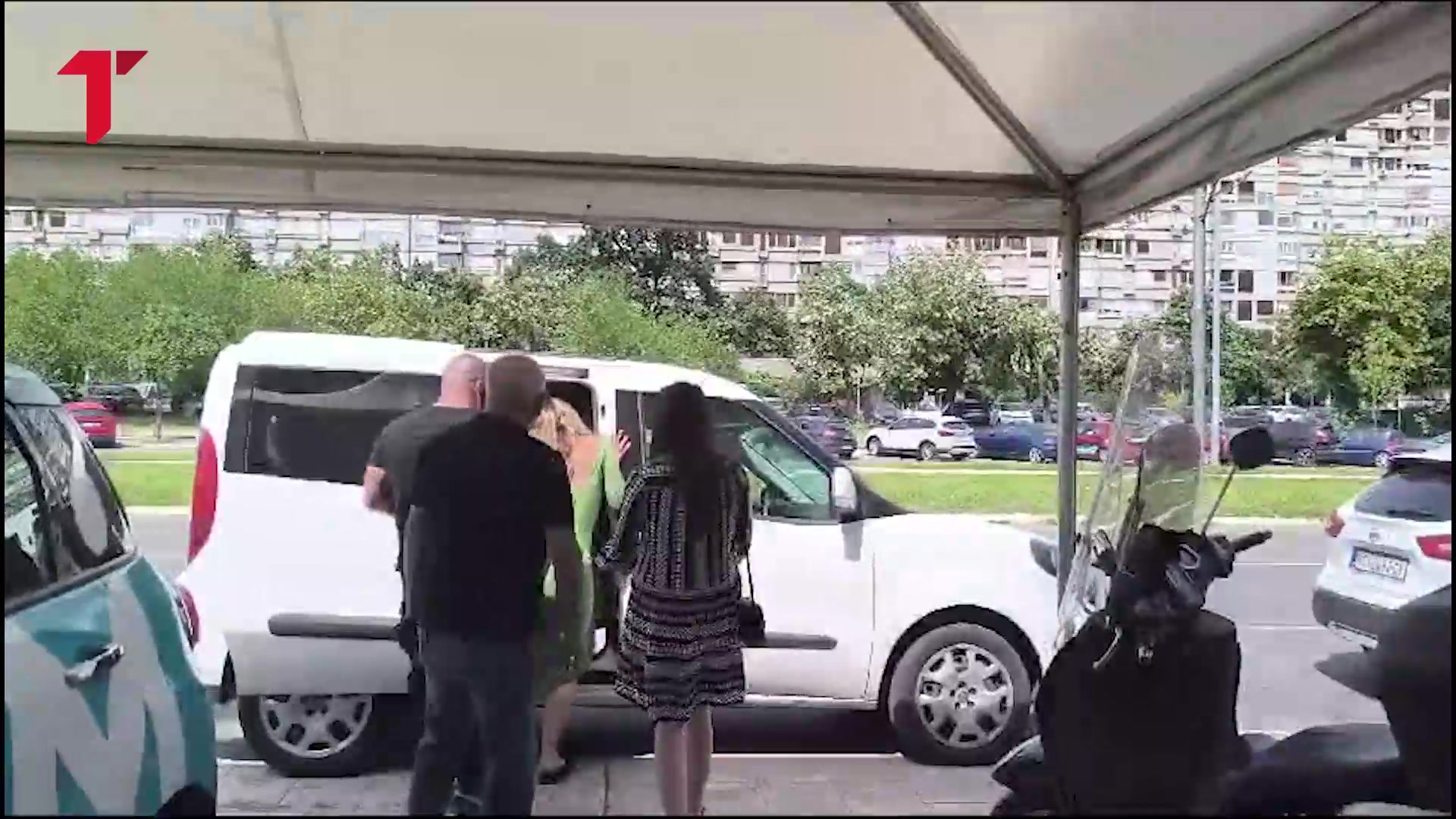 Aneli napustila kliniku nakon prekida trudnoće - Telegraf.tv