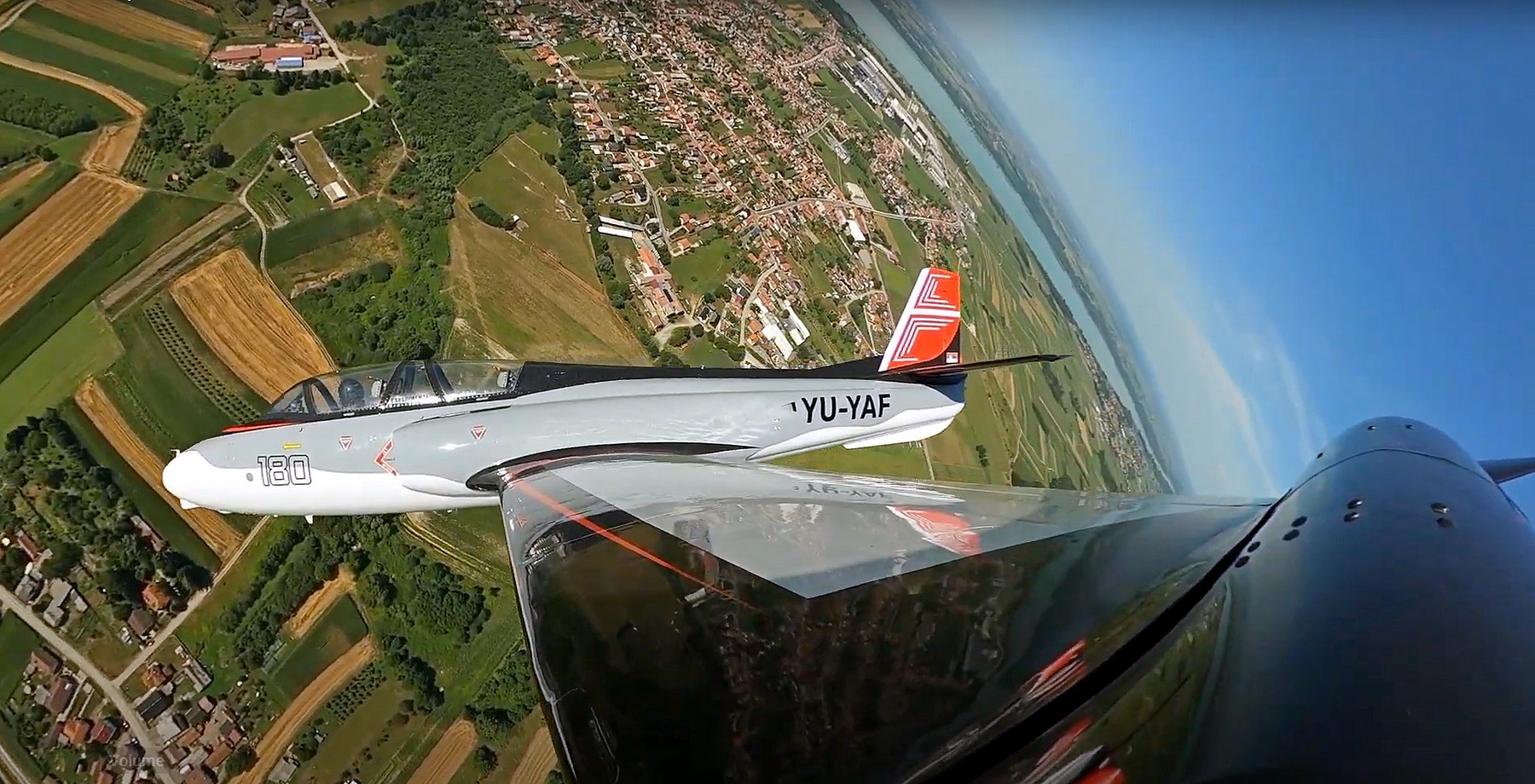 Galeb Team Soko G2 Galeb na aeromitingu CIAV2024: Snimak sa krila ...